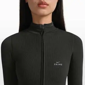 SKIMS Ribbed Seamless Zip Up Crop Jacket