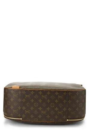 LOUIS VUITTON Monogram Packall