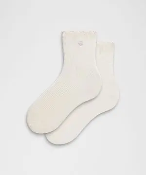 Lululemon Lettuce Edge Quarter Socks - Coconut Ivory/porcelain Pink