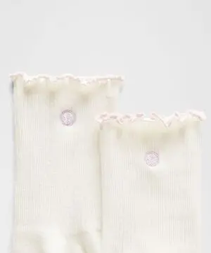 Lululemon Lettuce Edge Quarter Socks - Coconut Ivory/porcelain Pink