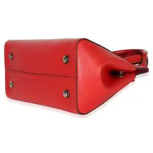 LOUIS VUITTON Epi Marly Bb