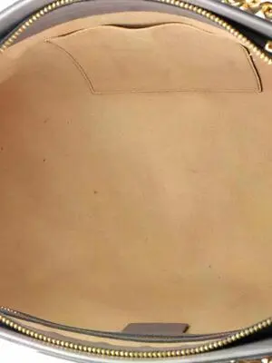 Gucci Soft Signature Sissima Leather Medium Tote Bag