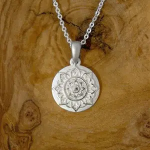 MANTRA I Am Grateful Mandala Pendant Necklace - Mini - Silver