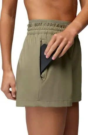 Prana Wonderland Rocks 3" Shorts - Sage