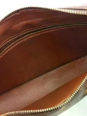 LOUIS VUITTON 2009 Monogram Trocadero 27 Crossbody Bag