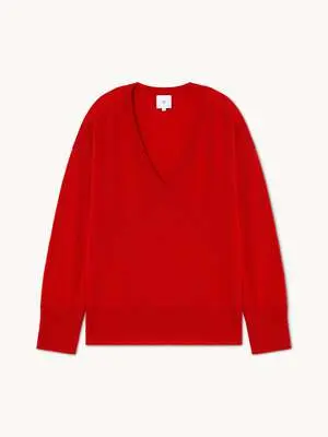 GWYN Boyfriend V-neck Sweater