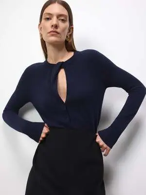 GWYN Button Detailed Cardigan - Navy