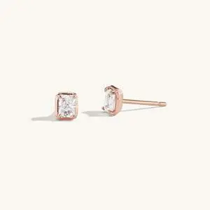 SOPHIE RATNER JEWELRY Emerald-cut Diamond Stud Earrings