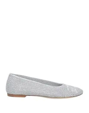 Burberry Round Toe Flats For Women
