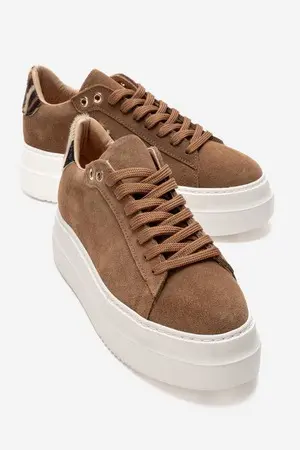 FOREVER & ALWAYS SHOES Nera Leather Sneakers - Cognac Suede