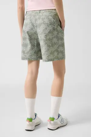 Bogner Eleni Functional Shorts - Eucalyptus