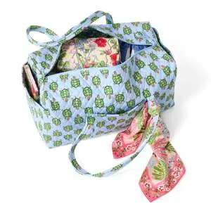 VERA BRADLEY Large Original Duffle Bag