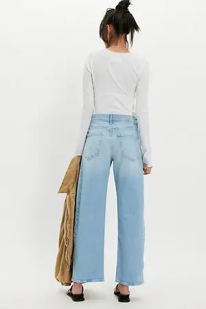 MOTHER The Mid-rise Half-pipe Hover Jeans