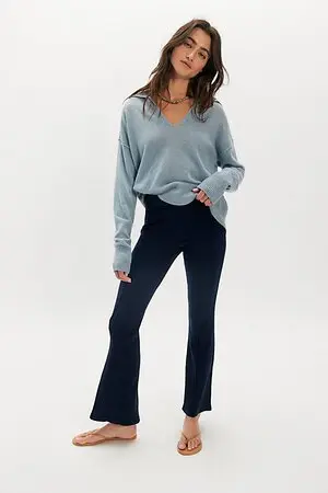 Donni. The Tall Rib Kick Flare Pants - Navy