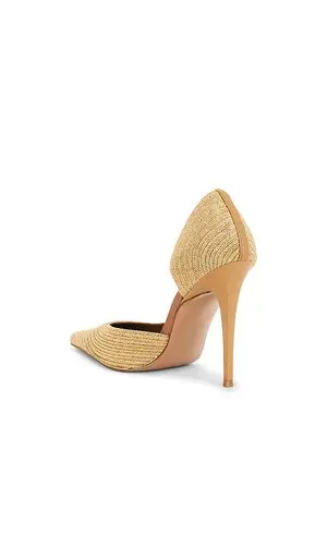 Steve Madden Elegant Raffia Pumps