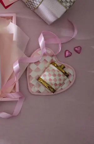 MACKENZIE-CHILDS Check Heart Potholder