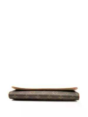 LOUIS VUITTON 2001 Monogram Pochette Twin Gm
