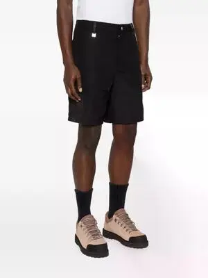 Moose Knuckles Cargo Shorts With Logo Plaque