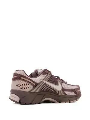 Nike Zoom Vomero 5 Sneakers - Purple