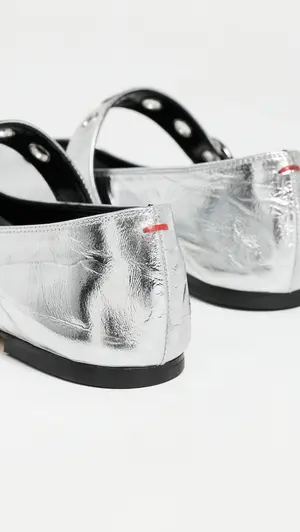 AeydĒ Uma Eyelet Crackle Laminated Calf Leather Flats - Silver