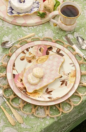 MACKENZIE-CHILDS White Dinner Plate