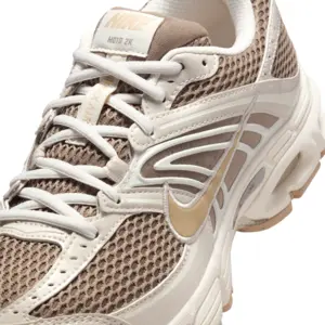Nike Air Max Moto 2k - Brown