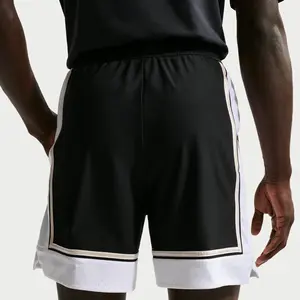 Nike Standard Issue Dri-fit 6" Basketball Shorts