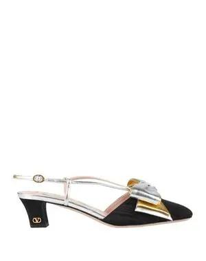 Valentino Garavani Round Toe Pumps
