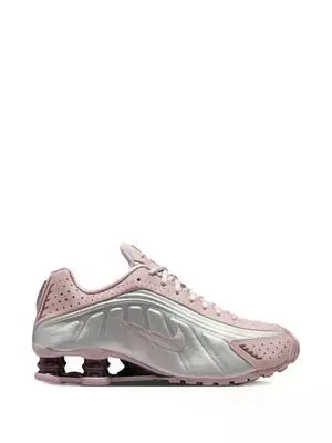 Nike Shox R4 Sneakers - Pink