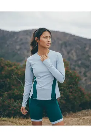 LOSANO Streamlined Long Sleeve Top