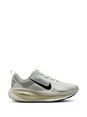 Nike Vomero 18 Sneakers - Neutrals