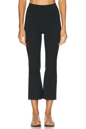 437 The Perfect Capri Pant