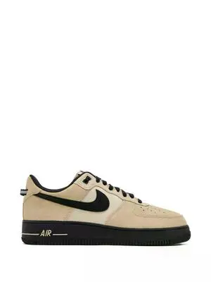 Nike Air Force Lv8 Sneakers