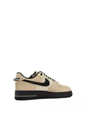 Nike Air Force Lv8 Sneakers