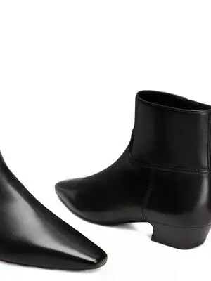 STUART WEITZMAN Stassi Zip Pointed Toe Boots