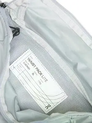 On Zip-fastening Belt Bag