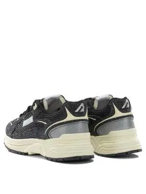 AUTRY Hyperway Sneakers - Black
