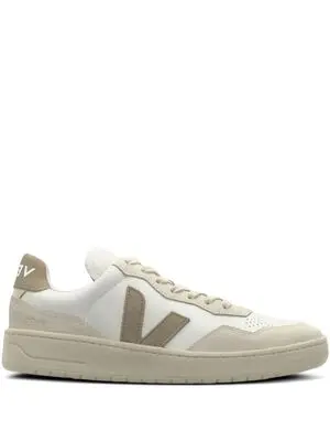 VEJA V 90 Sneakers - Beige