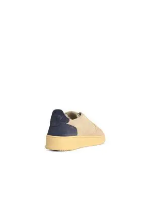 AUTRY Medalist Low Suede Sneakers