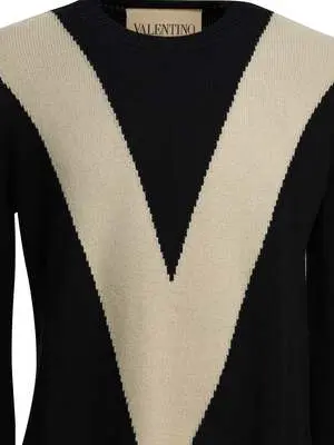 Valentino Garavani Wool Sweater With Inlaid V - Black