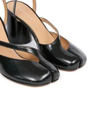 MAISON MARGIELA Tabi Leather Pumps - Black