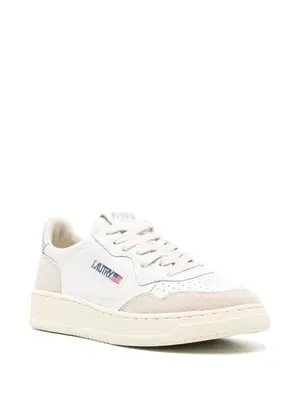 AUTRY Medialist Low Leather Sneakers - Silver