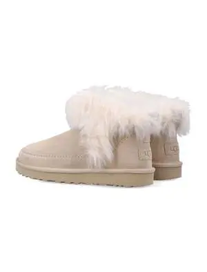 UGG Flat Shoes