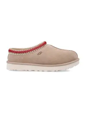 UGG Flat Shoes