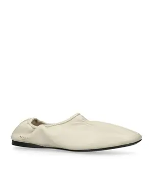 Alaïa Leather Scrunched Ballet Flats - Beige