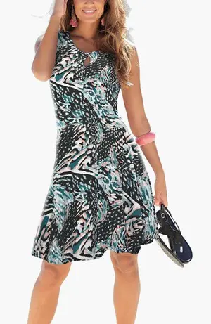 LASCANA Printed Keyhole Dress