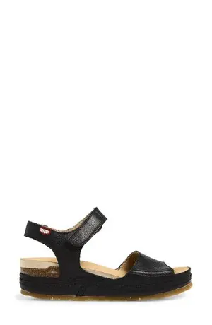 ON FOOT Cynara Platform Sandal - Black