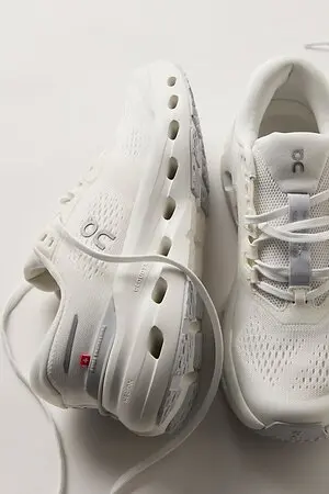 On Cloudrunner 3 Sneakers - White
