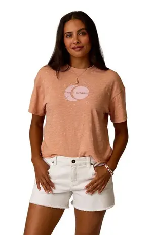 Carve Designs Parker Graphic T-shirt - Crema Celestial