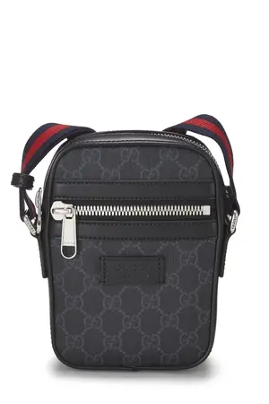 Gucci Gg Supreme Web Messenger - Black